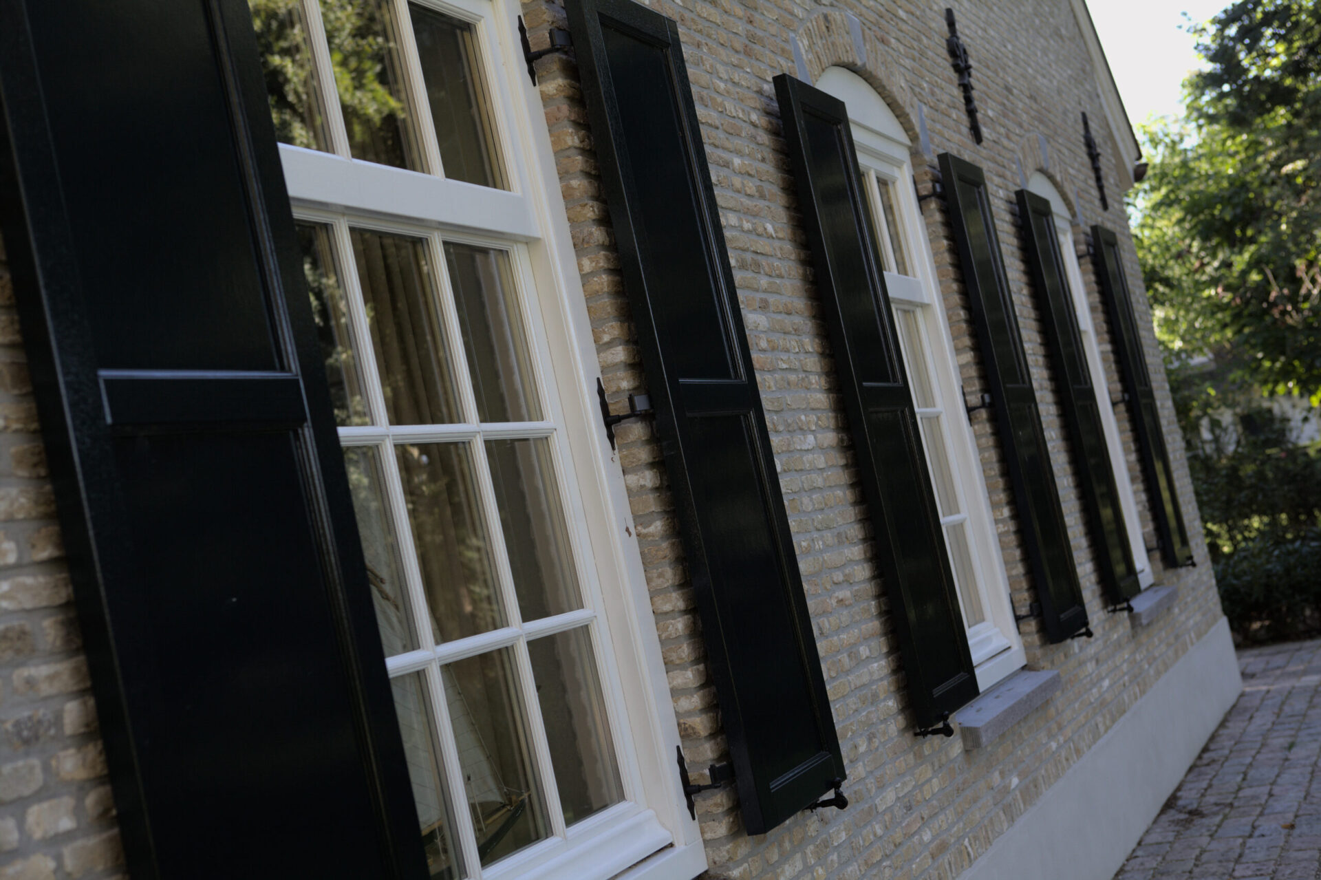 Wat is een sponning? - Houten Kozijn Online